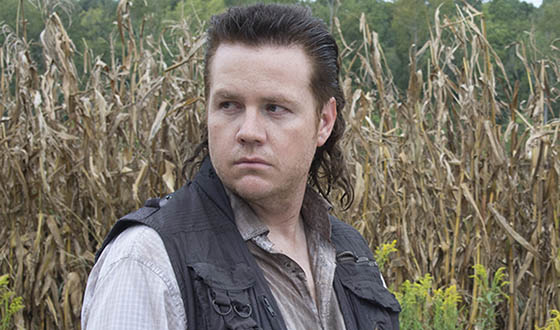 Josh McDermitt entiende que los fans quieran saber spoilers sobre a ...